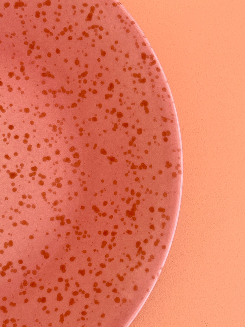 Exploring The Differences Between White And Red Clay 